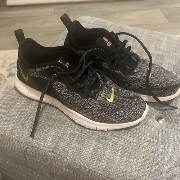 Nike | Shoes | Womans Nike Flex Tr9 Sneaker | Poshmark